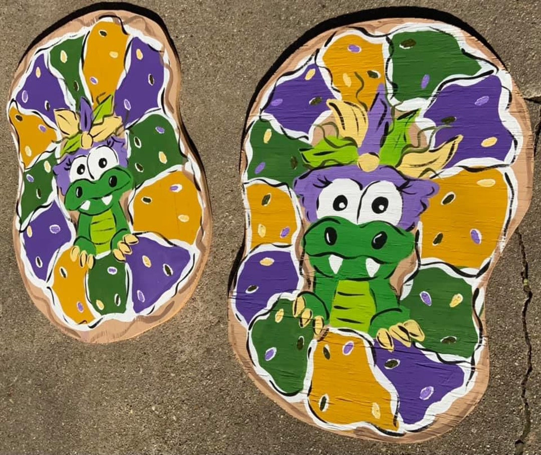 Mardi Gras Door Hanger, King Cake, Louisiana Door Hanger, King Cake ...