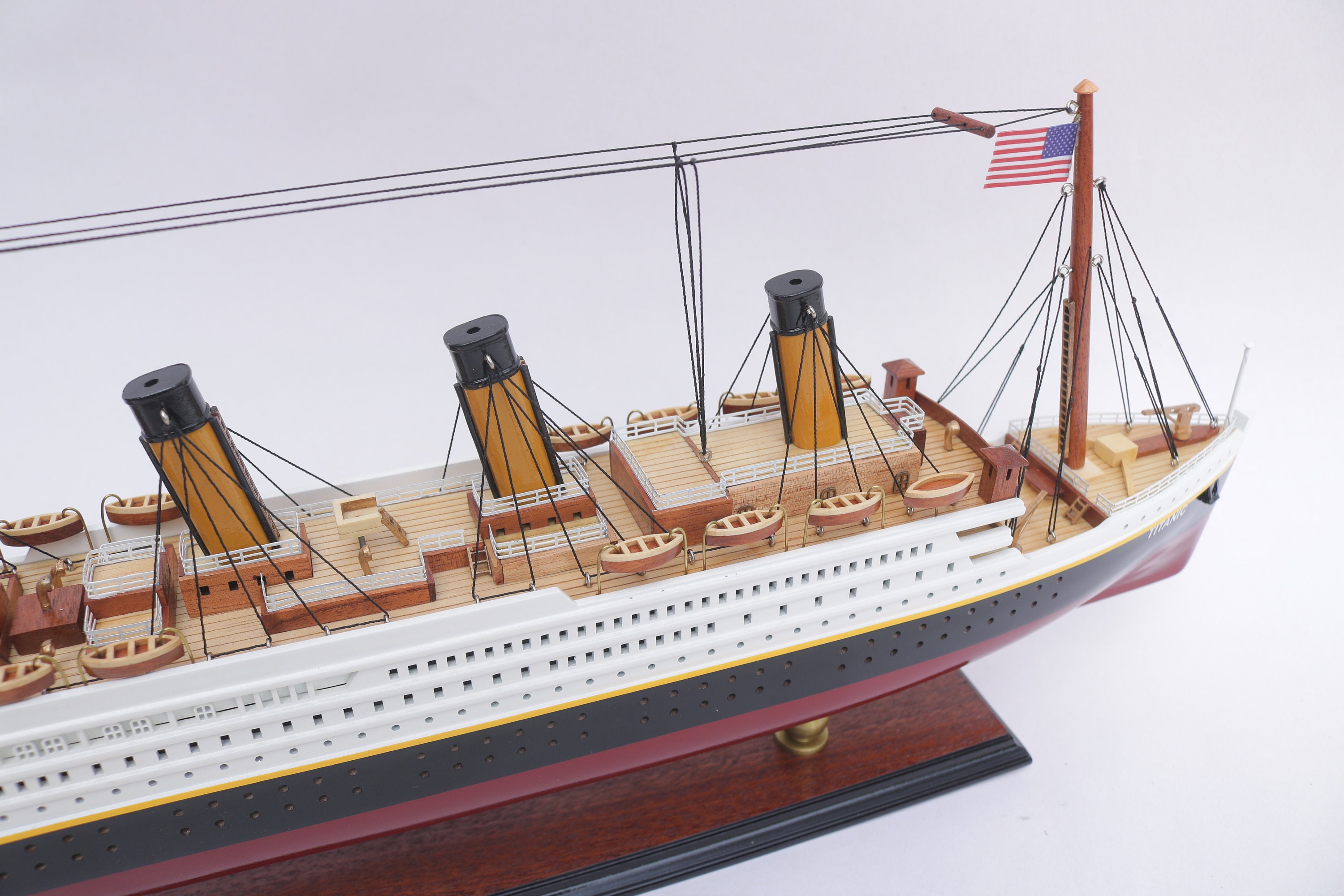 RMS Titanic Ship Model Handcrafted Wooden Cruise Models, Tall Ships ...