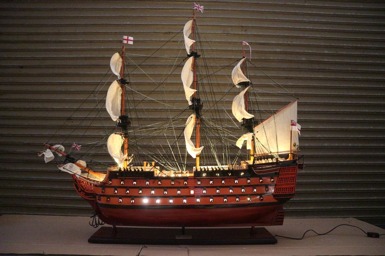 HMS Victory Ship Model 1765 With Lights, Special Edition, HMS Victory ...