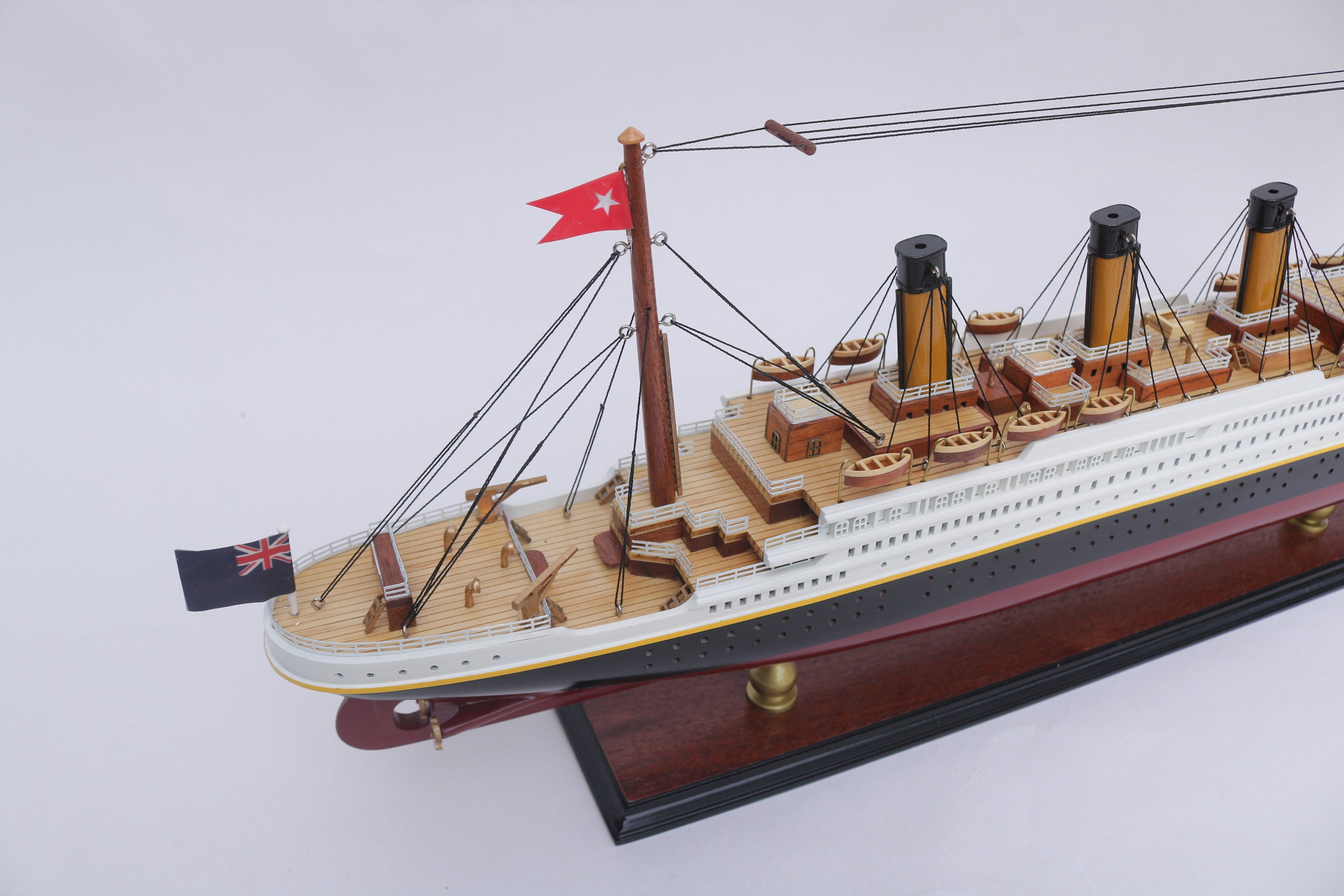 RMS Titanic Ship Model Handcrafted Wooden Cruise Models, Tall Ships ...