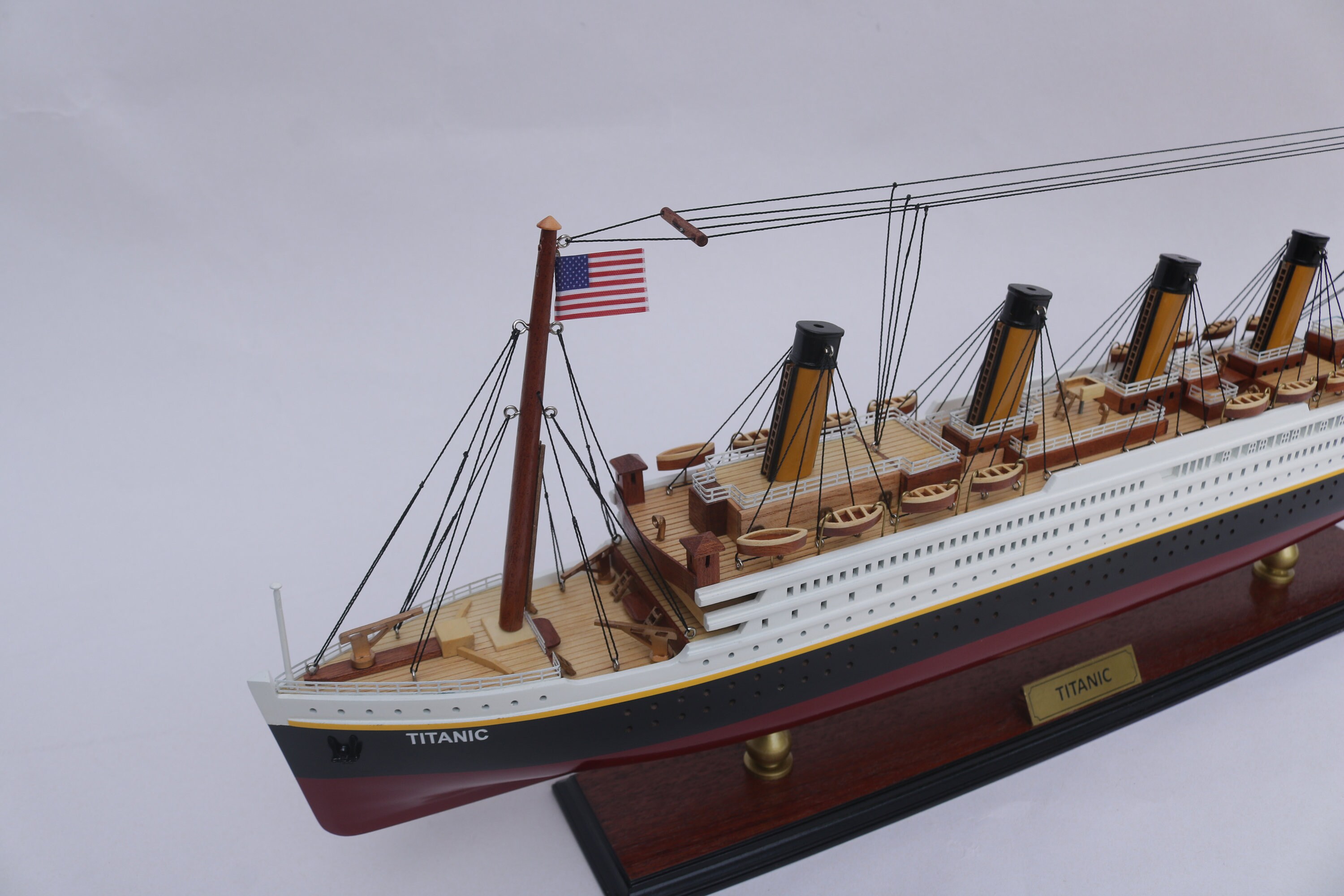RMS Titanic Ship Model Handcrafted Wooden Cruise Models, Tall Ships ...