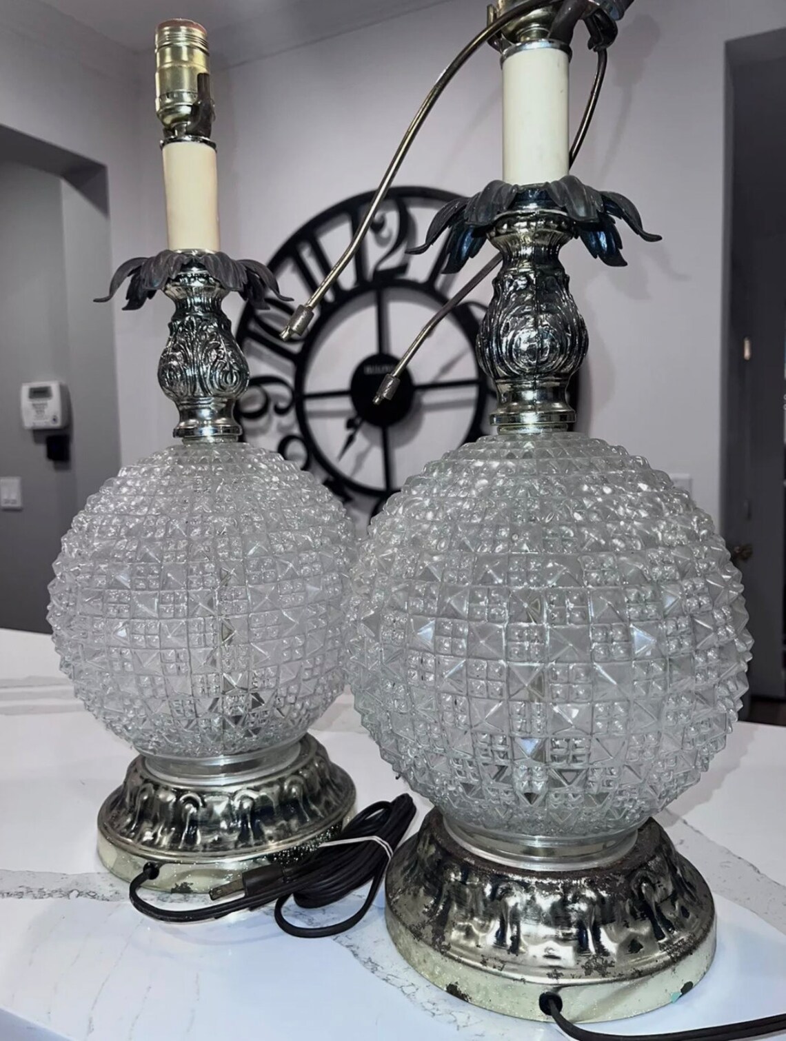 2 Vintage Clear Glass Spike Globe Pineapple Table Lamp MCM Swag Pair ...