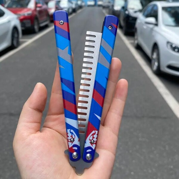 Yoru Butterfly Knife Comb - Etsy