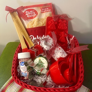 Christmas Baking Gift Basket, Kitchen Gift Basket, Christmas Kitchen ...