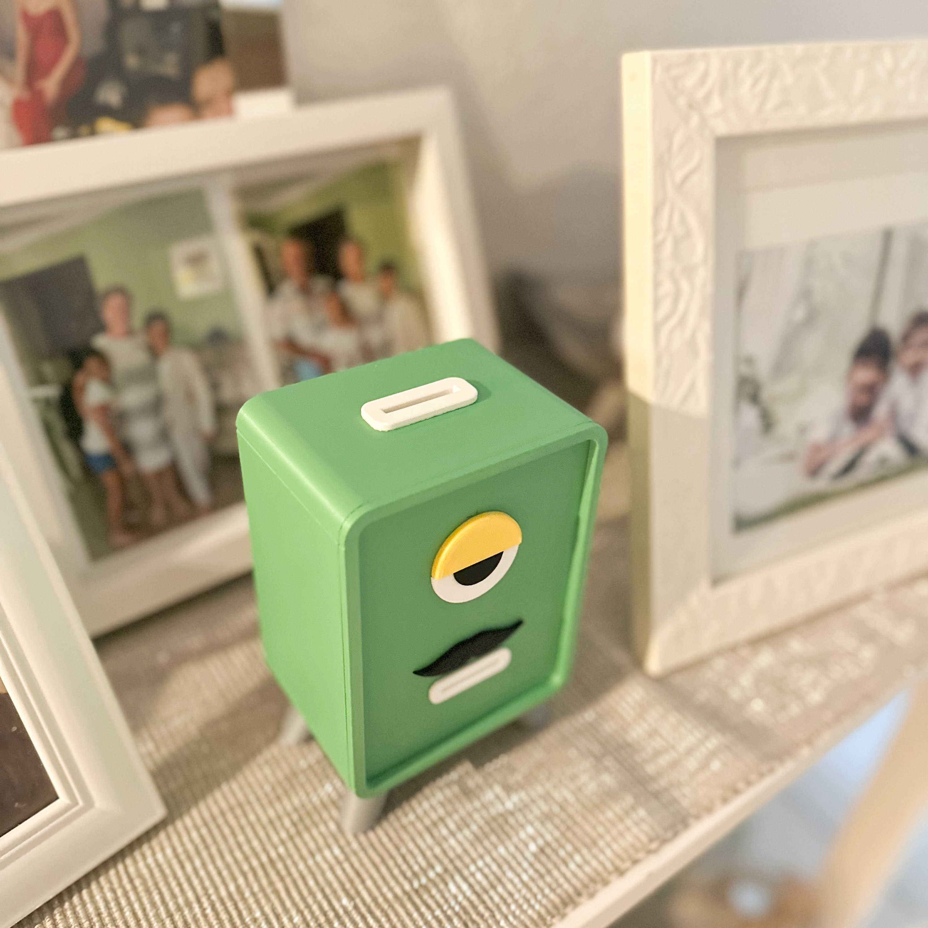 3D Printed Piggy Bank, Personalized Retro Coin Bank, Handmade Money Box ...