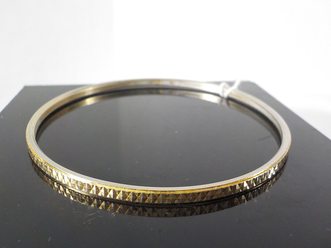 Vintage TRIFARI M 1950-1959 Gold Tone Diamond Pattern Bangle - Etsy