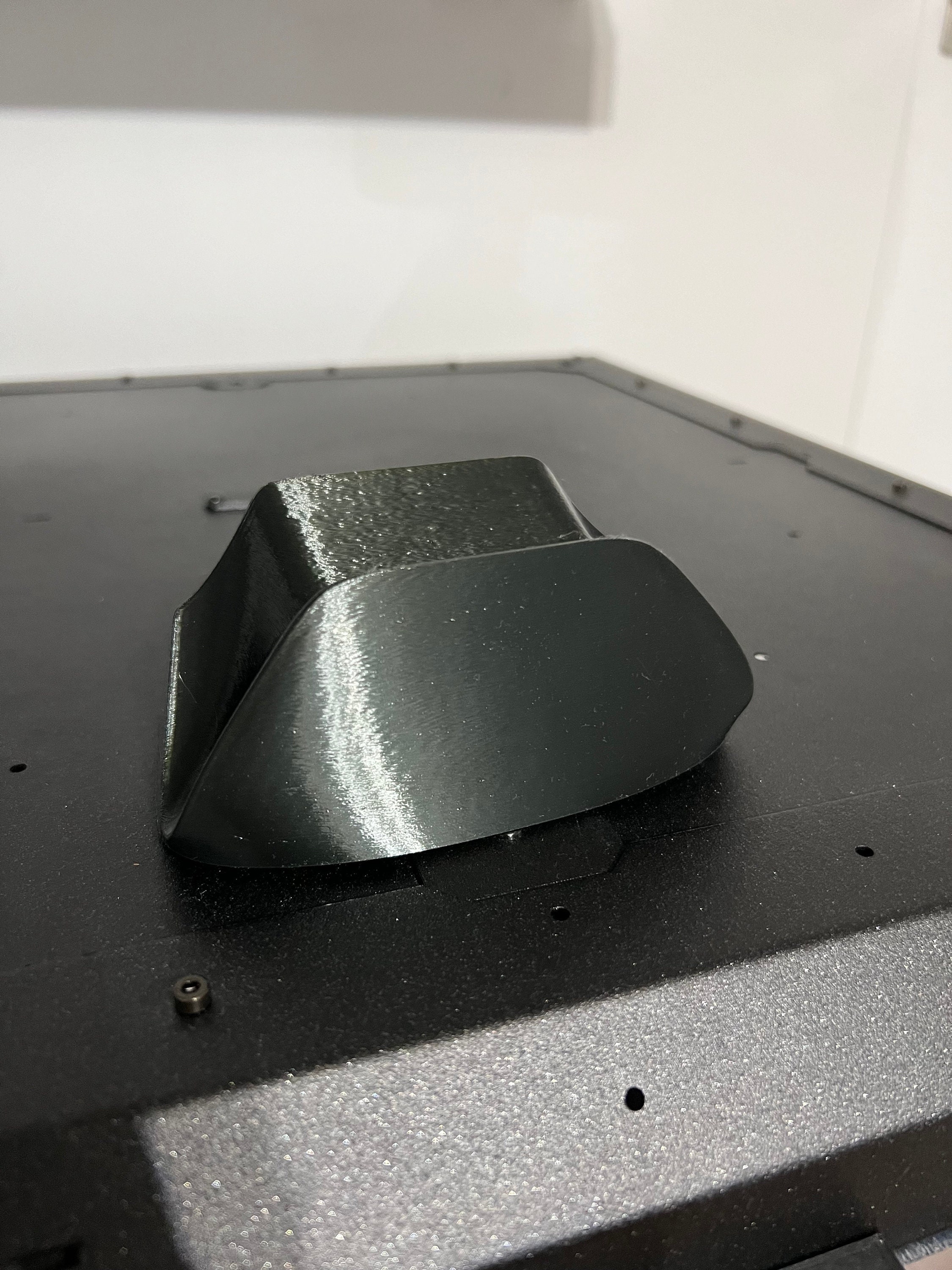 3D Printed Xbox Controller Holder Sturdy Modern Stand, Gaming Accessory ...