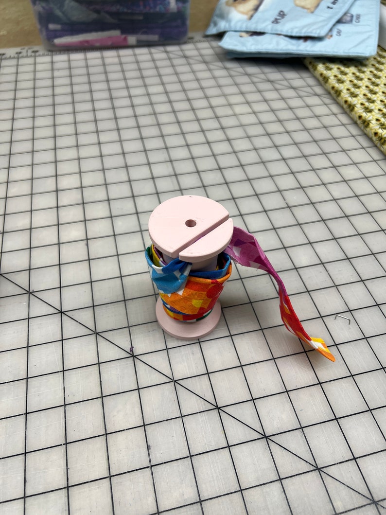 Quilting BINDING SPOOL - Custom 3D Printed, Easy Thread Management ...