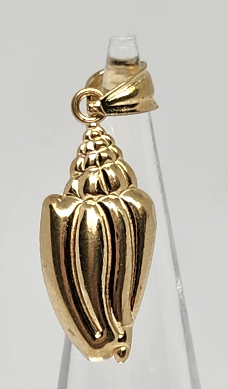 10K Real Gold Shell Charm, Gold Seashell, Beach Jewelry, Ocean Charm ...