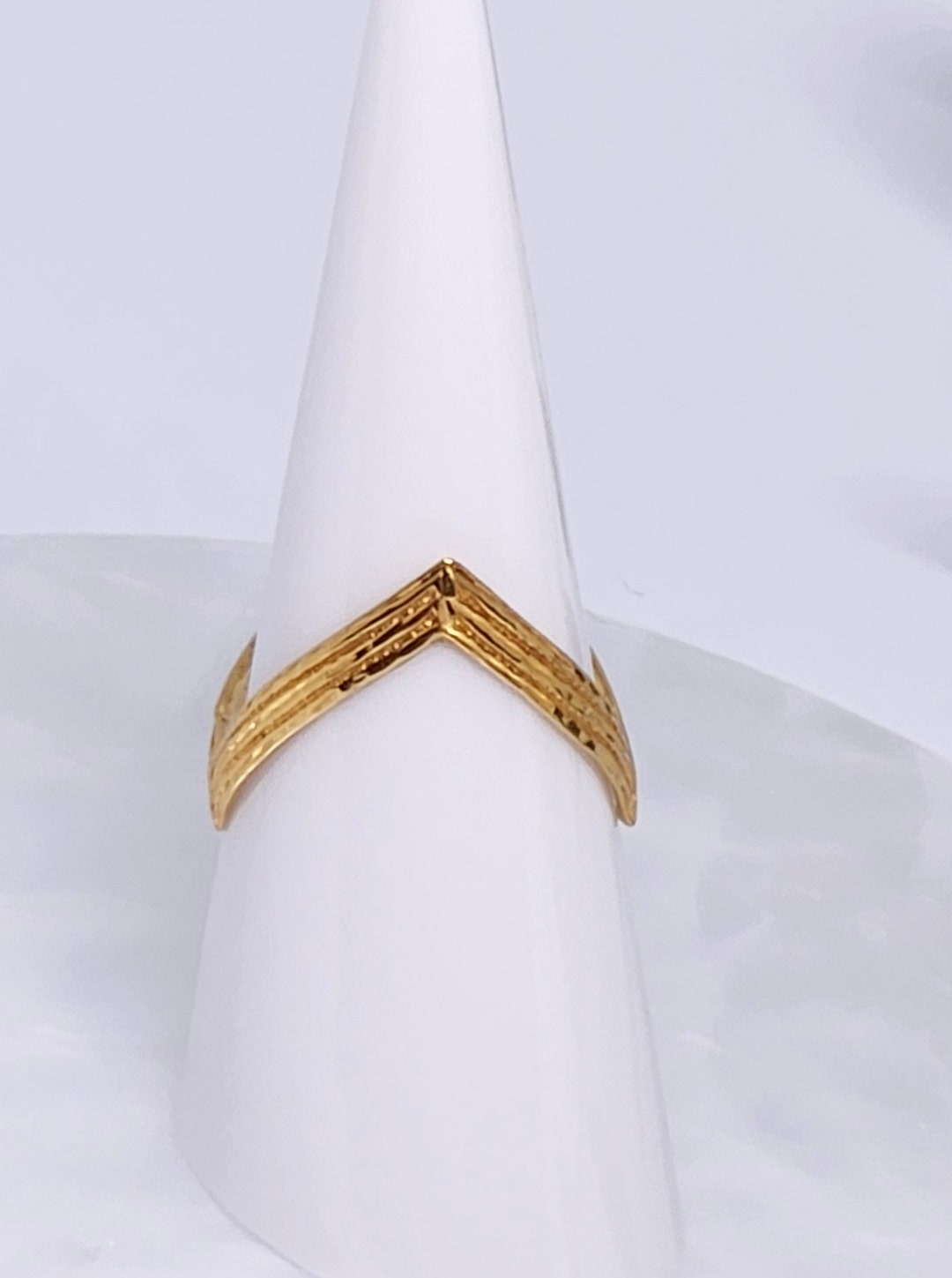 14K Genuine Solid Gold VINTAGE V Ring, Gold V Shaped Ring, Gold Index ...