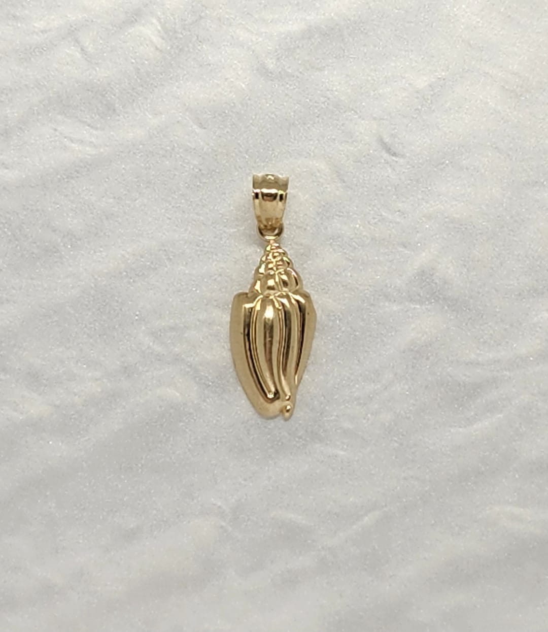10K Real Gold Shell Charm, Gold Seashell, Beach Jewelry, Ocean Charm ...