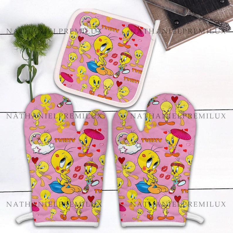 Tweety Bird Combo 2 Oven Mitts and 1 Pot Holder Set, Tweety Bird ...