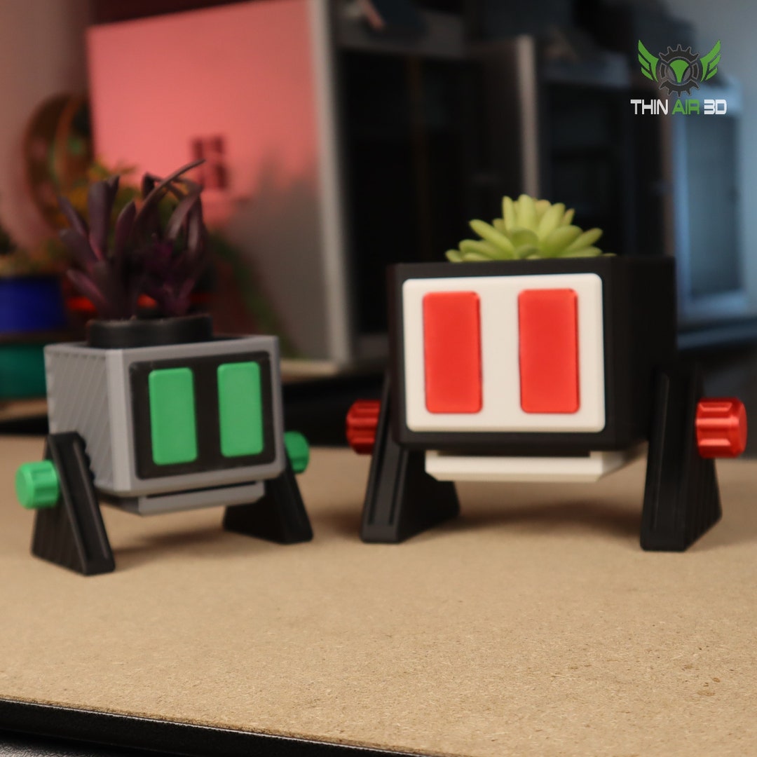 Robot Planter - Sci-fi Droid Design for Succulents and Small Plants ...