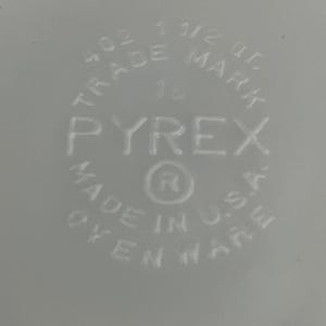 Vintage Pyrex Americana 7" Bowl 1962-1971 White Brown 1 1/2 Quart #402 ...