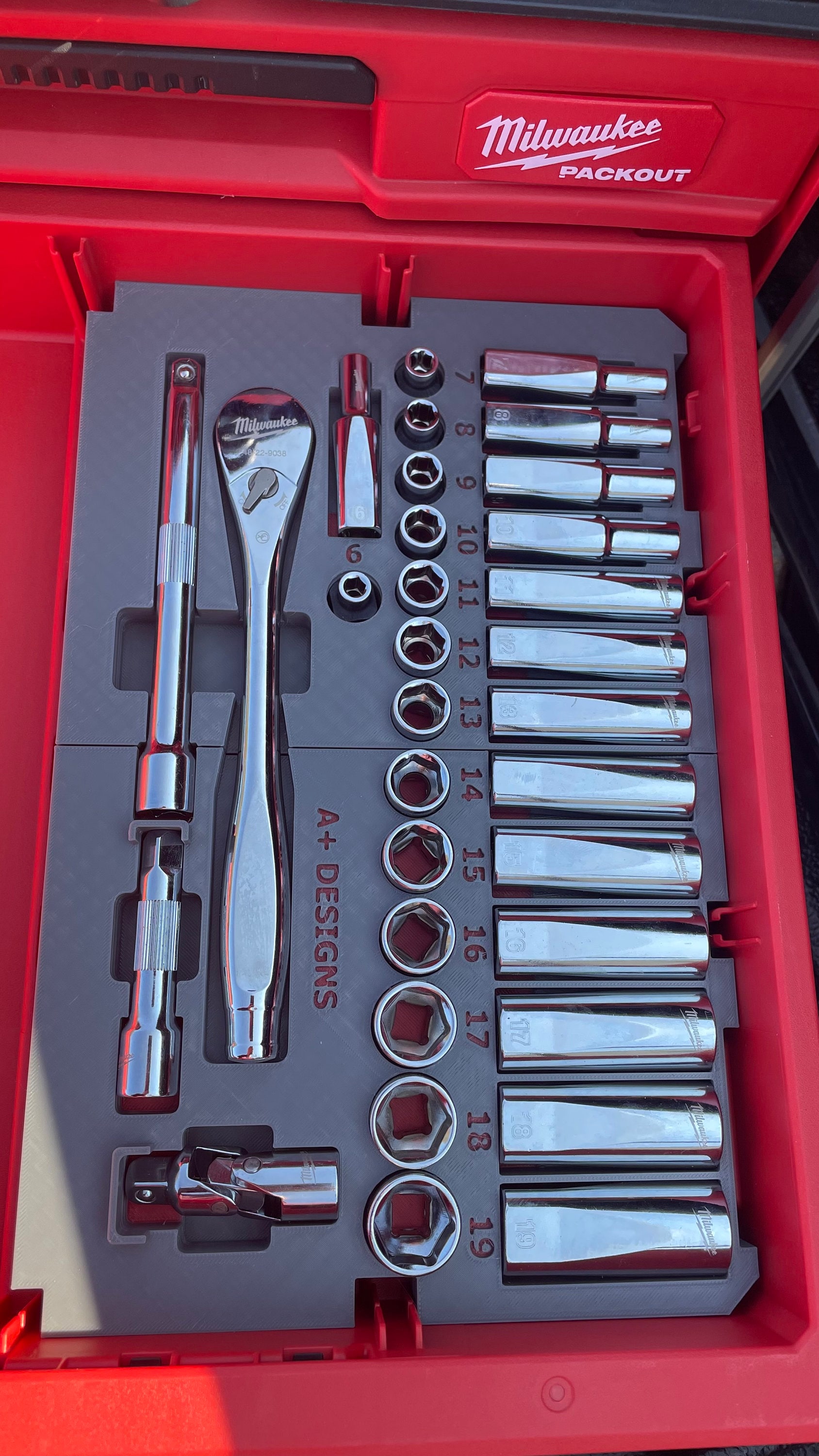 3D Printed Milwaukee 3/8 Ratcheting Socket Set Holder for the 4 Drawer ...