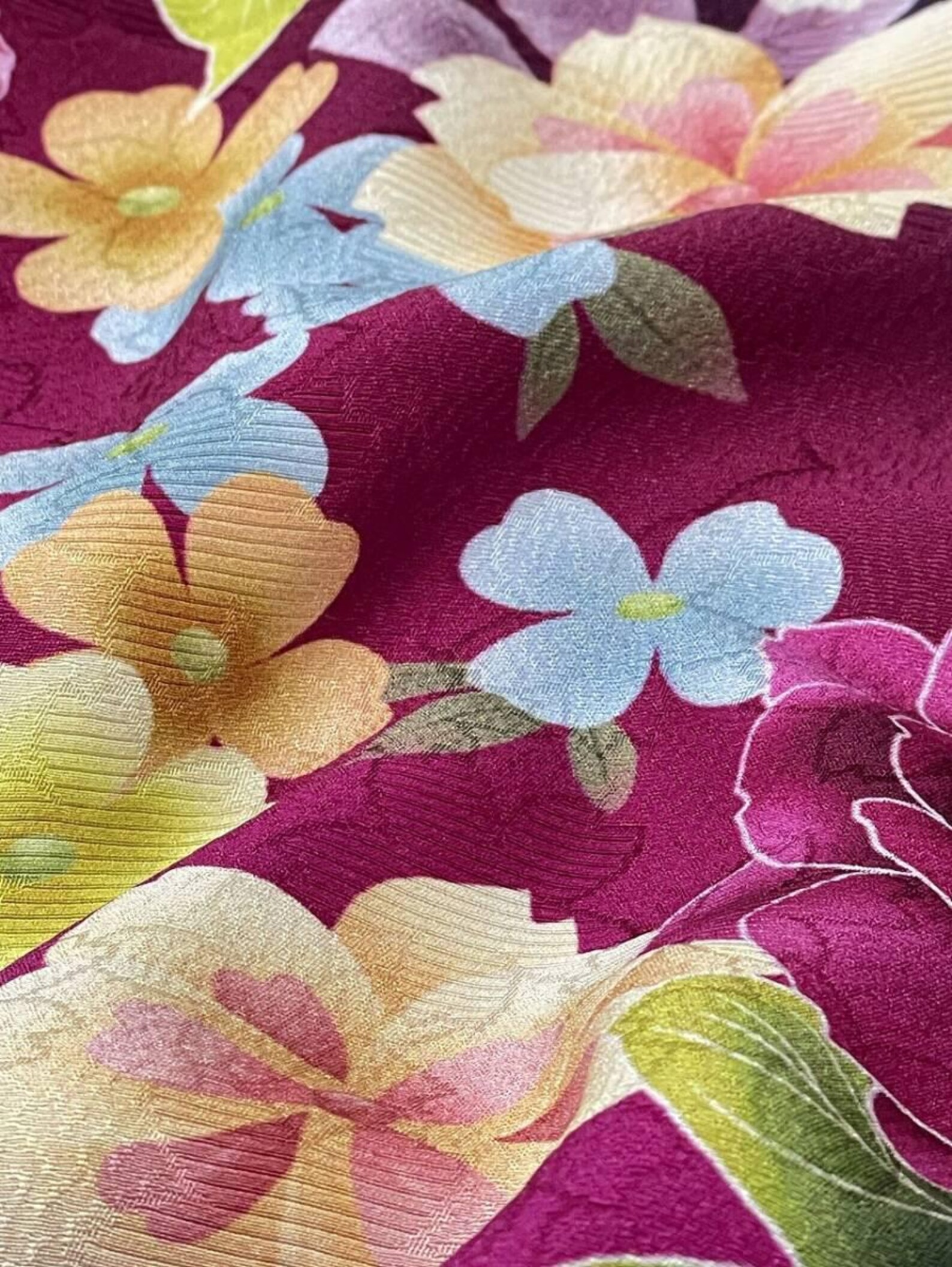 Japanese Kimono Furisode Luxurious Wedding Pure Silk Untailored Karieba ...