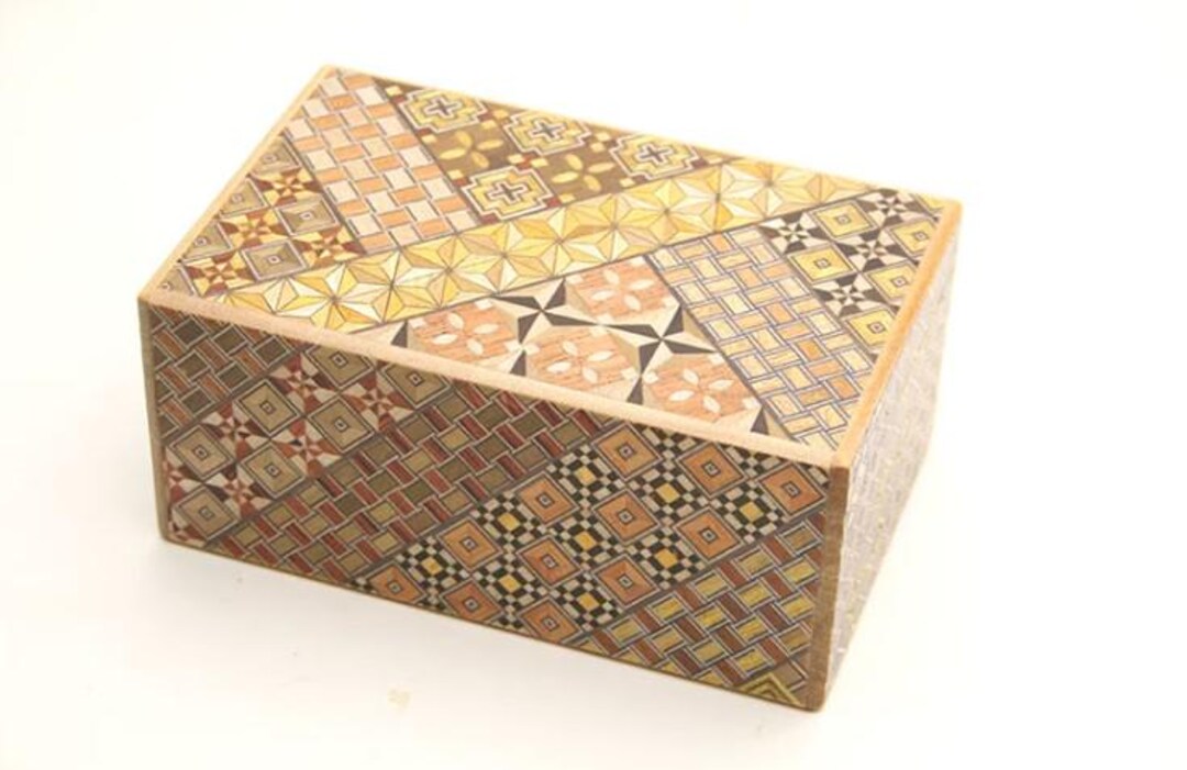 Yosegi Puzzle Box – 14+1 Steps With a Hidden Final Secret | Traditional ...