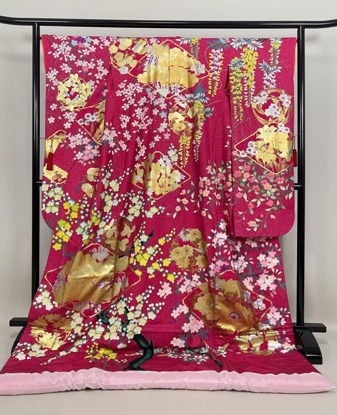 Japanese Kimono Uchikake Luxurious Wedding Pure Silk AKIYAMA AKIRA Wisteria Cherry Blossoms ...