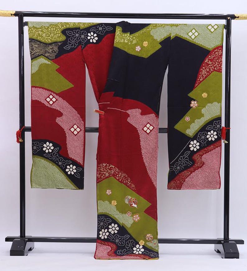 Japanese Kimono Furisode Luxurious Wedding Pure Silk Karieba Untailored ...