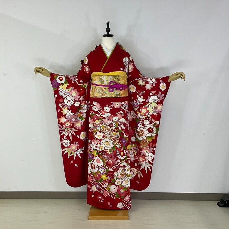 Japanese Kimono Furisode 7set Luxurious Wedding Pure Silk Classic ...