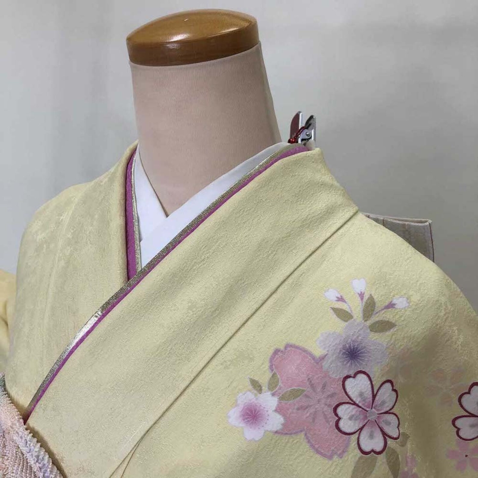 Japanese Kimono Furisode Full Set Luxurious Cherry Blossoms Small ...