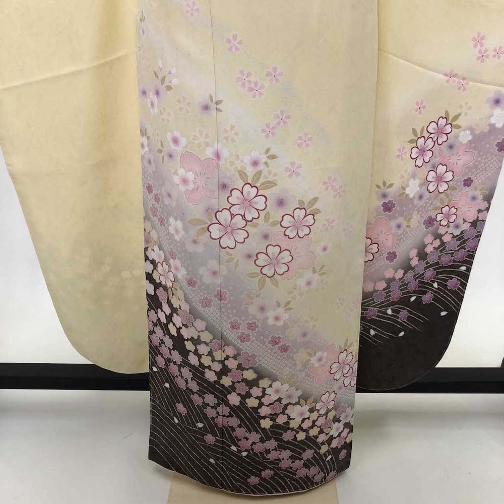 Japanese Kimono Furisode Full Set Luxurious Cherry Blossoms Small ...