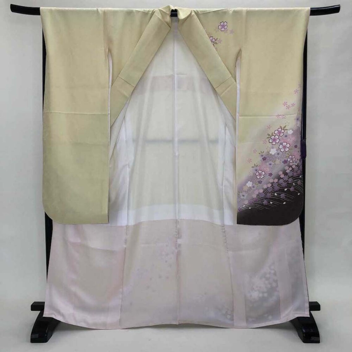 Japanese Kimono Furisode Full Set Luxurious Cherry Blossoms Small ...