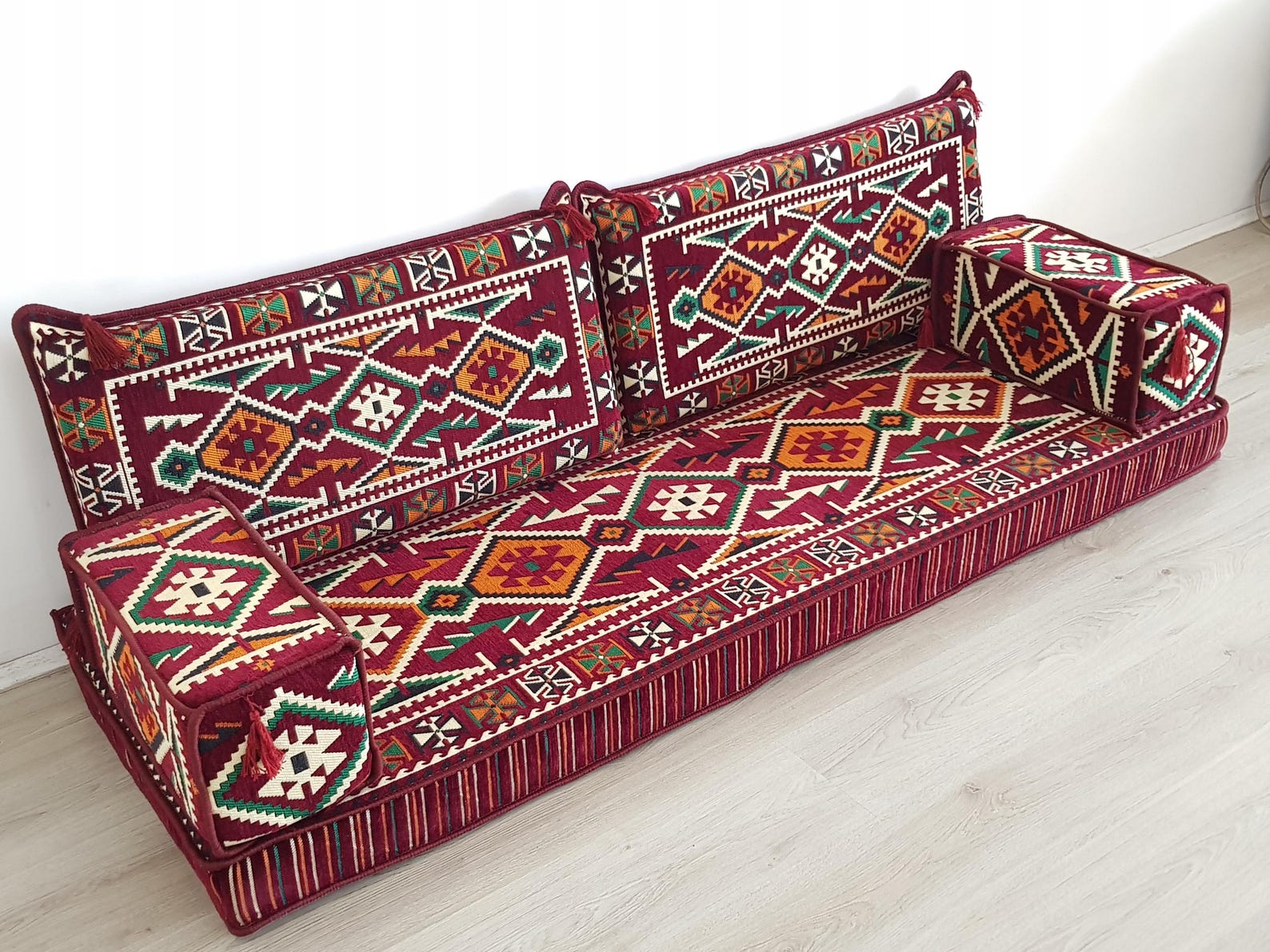 Red Arabic Majlis,floor Seating Sofa,loveseat Sofas,arabic Sofa,indoor ...