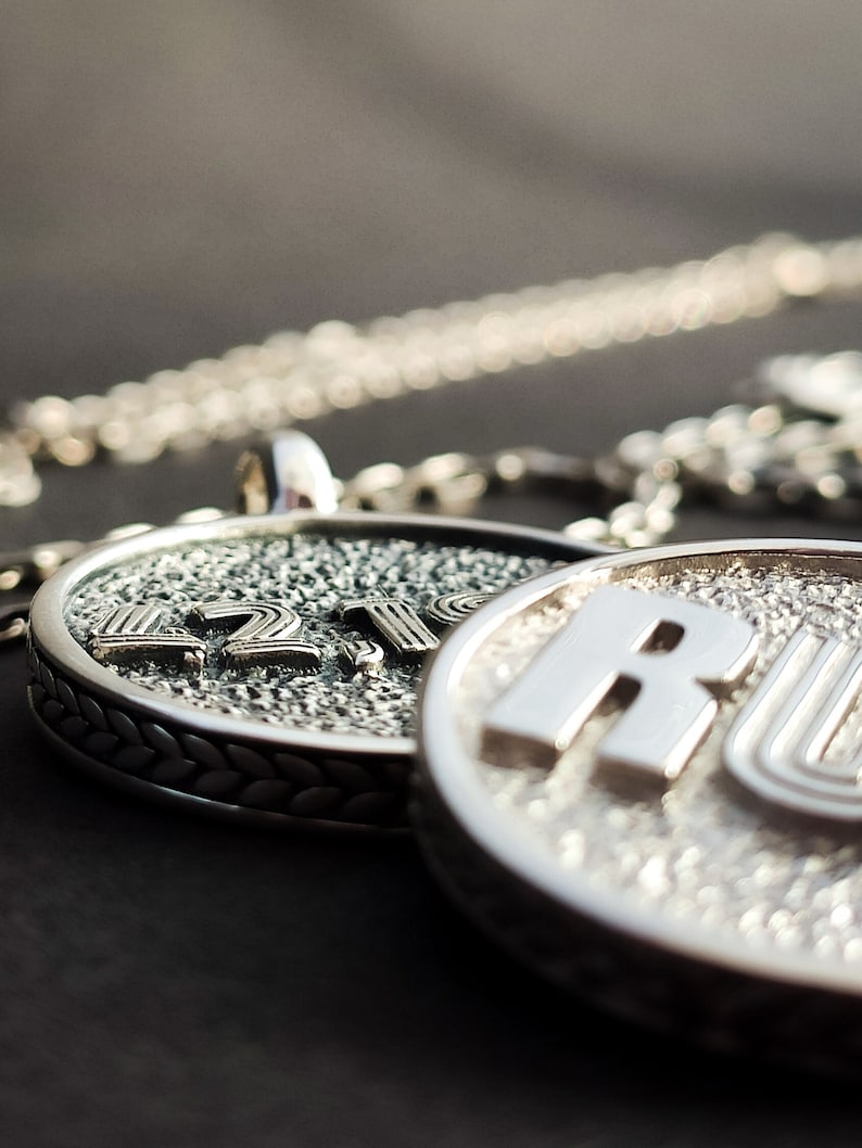 Sterling Silver RUN Pendant Necklace - Marathon Runner Gift - Etsy