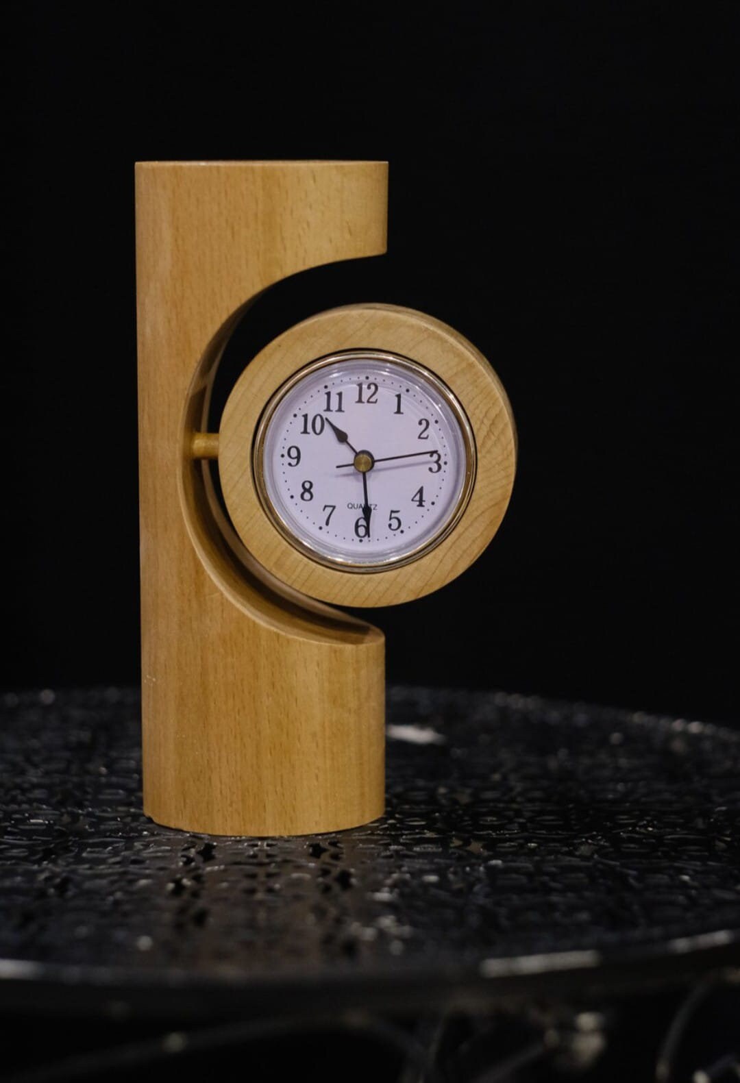 Modern Table Clock, Wooden Desk Clock, Wood Art, Round Table Clock ...