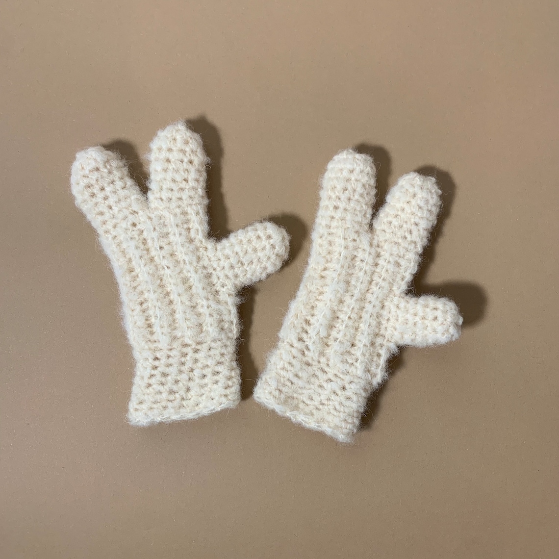 Tabi Mittens Crochet Pattern - Etsy