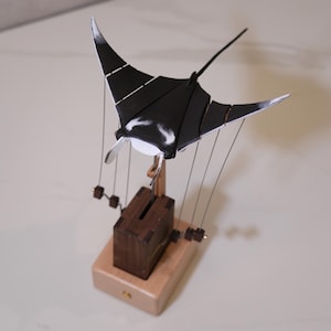 Flying Manta Ray Automata | Wooden Kinetic Sculpture | Mechanical Manta ...