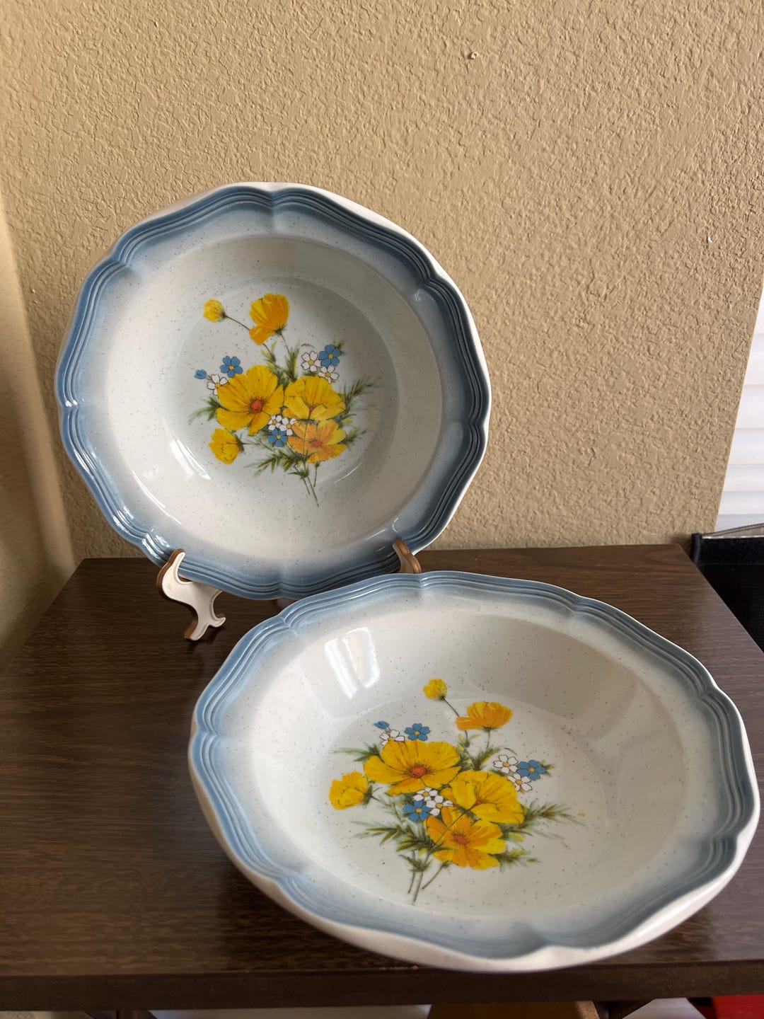 Vintage Mikasa Discontinued Country Club. Pattern “amy” 10 in Vegetable ...