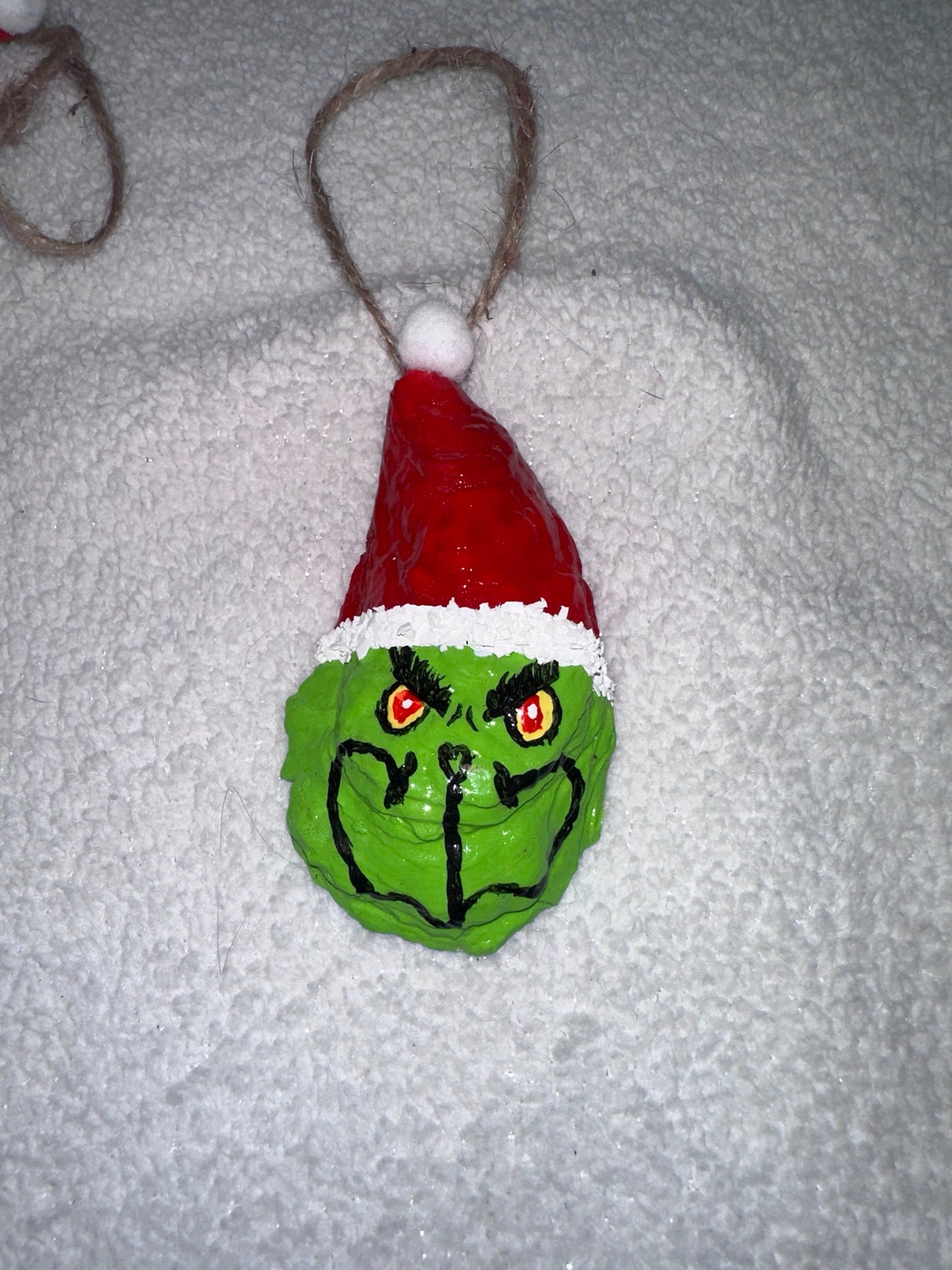 Grinch Oyster Shell Ornament - Etsy