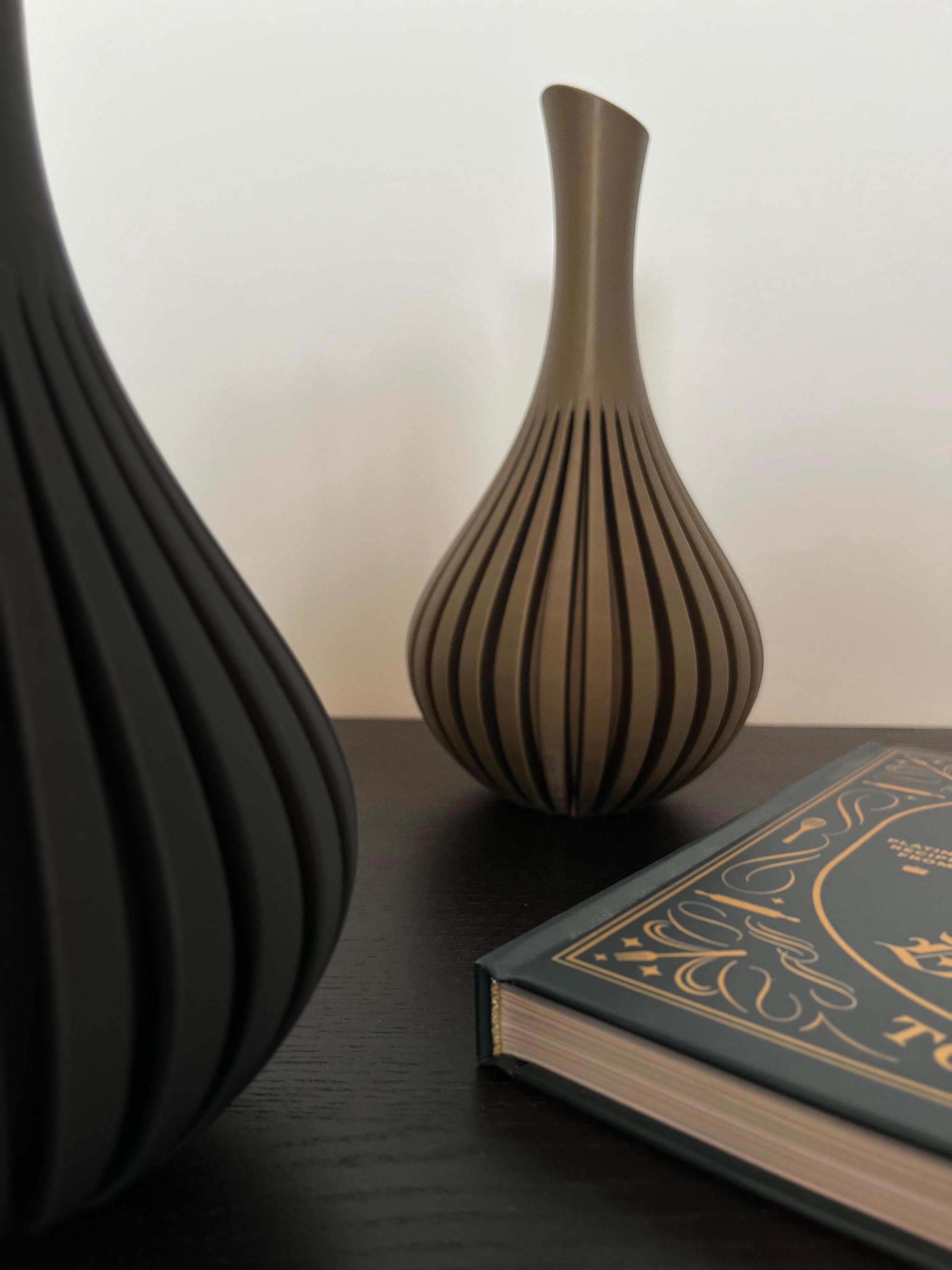 OKANNE | Modern Tall Geometric Vase With Slotted Pattern. Epic ...