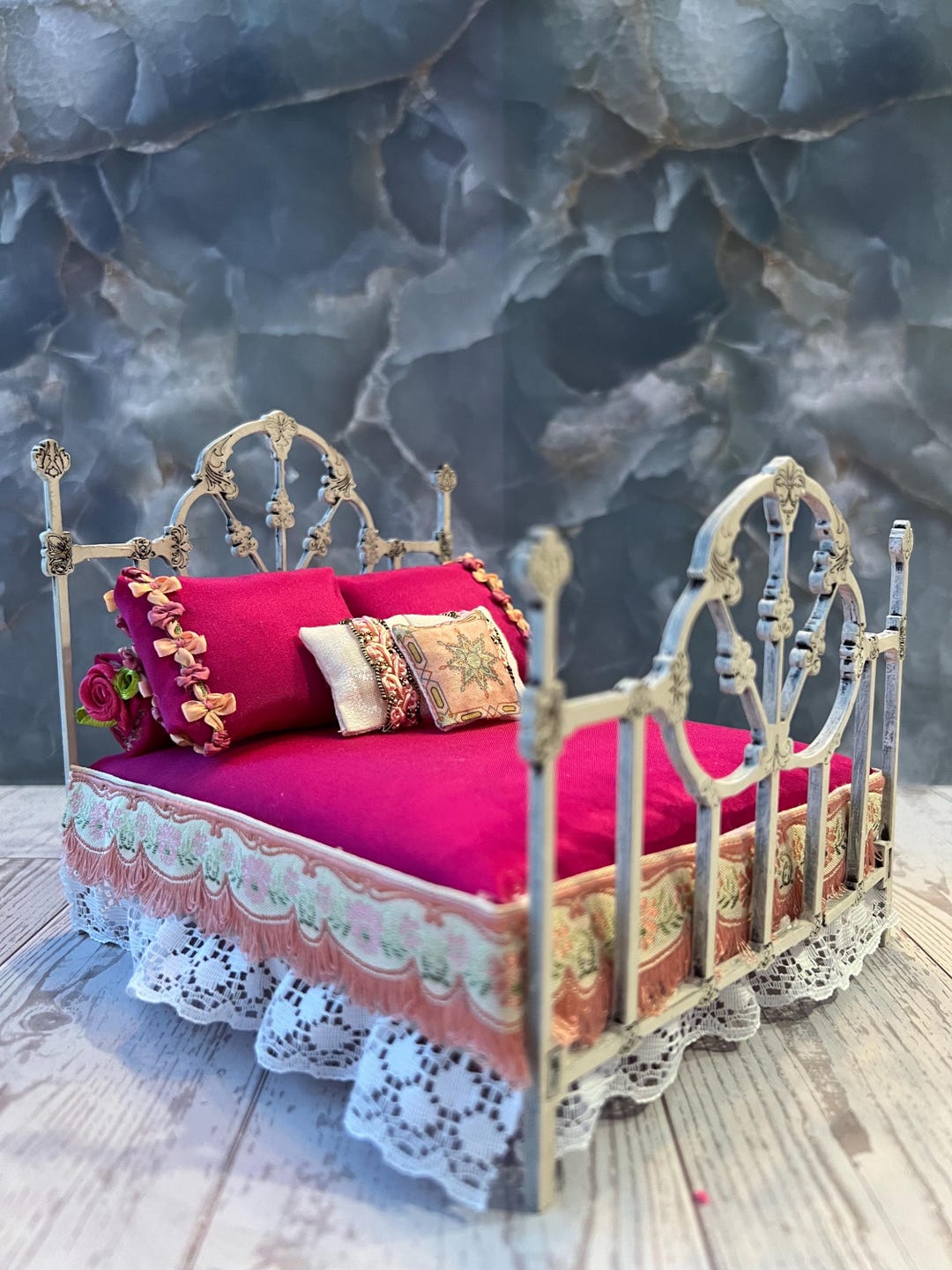 1 12 Scale Beautiful White Wood Bed Dressed With Raspberry, Raspberry ...