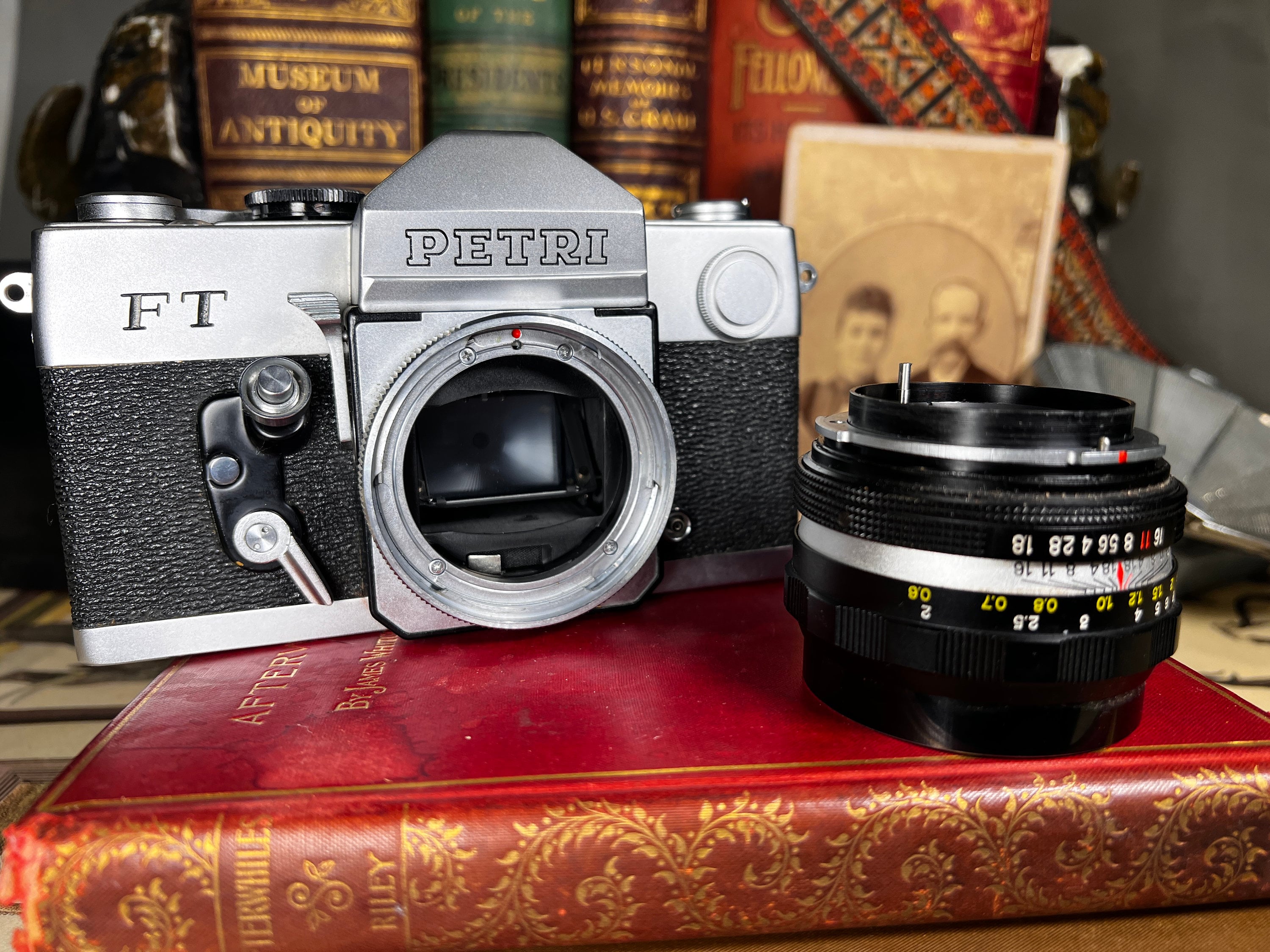 Petri FT Camera and Petri 1:1.8 F55mm Lens - Etsy