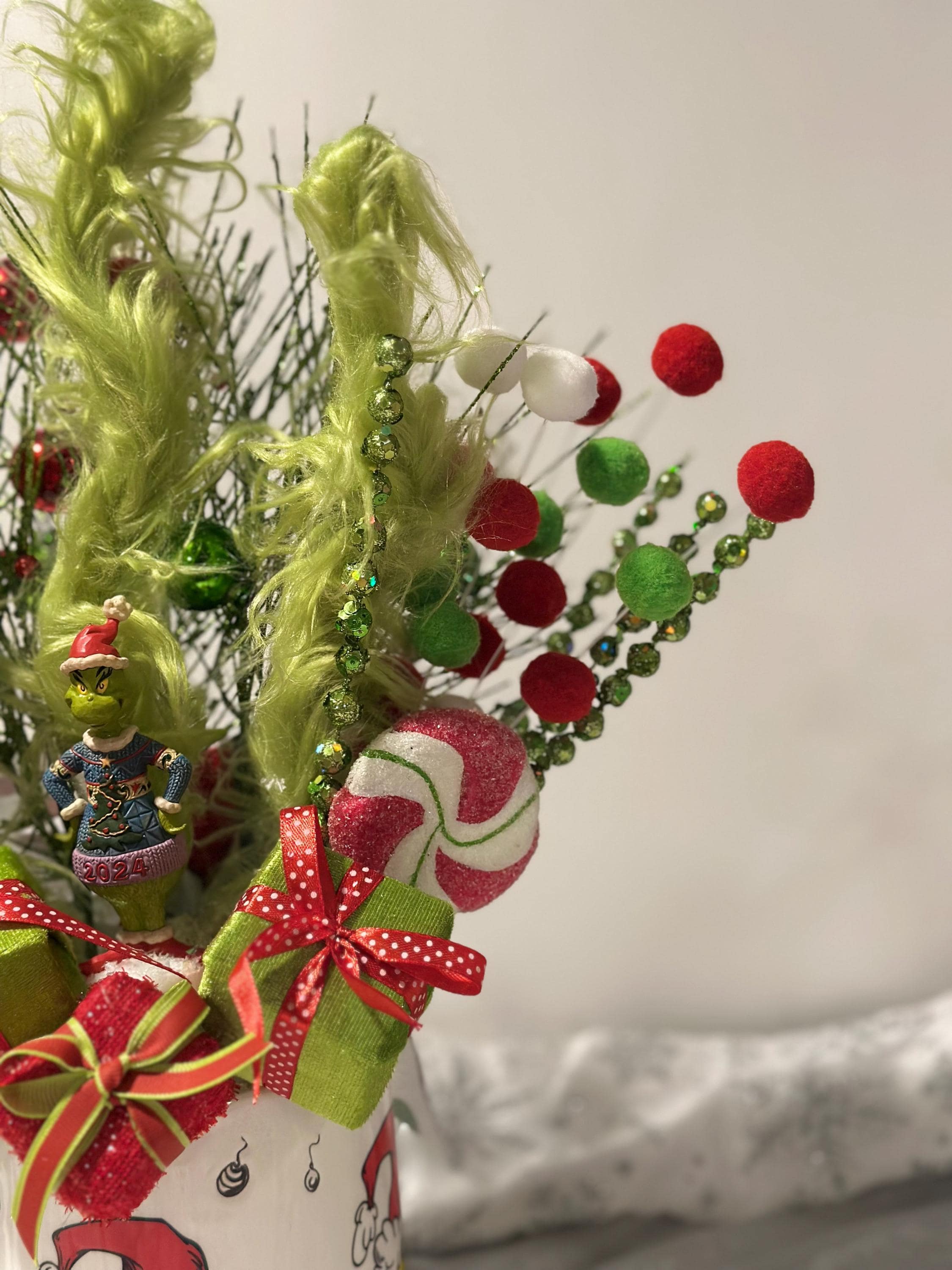Grinch-inspired Holiday Centerpiece - Festive Christmas Table Decor ...