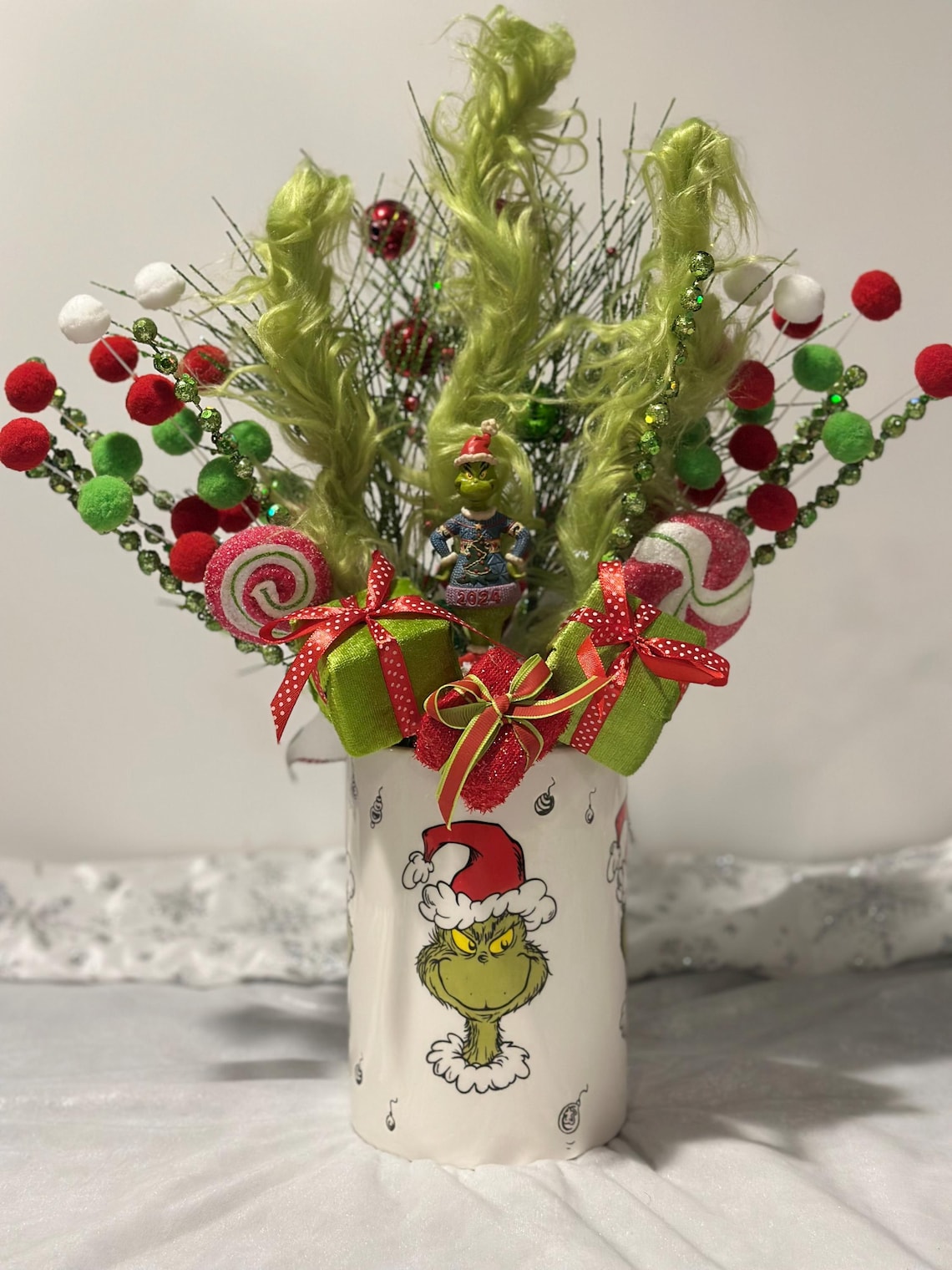 Grinch-inspired Holiday Centerpiece - Festive Christmas Table Decor ...