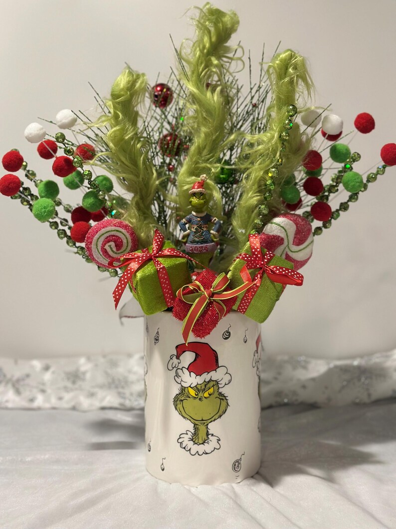 Grinch-inspired Holiday Centerpiece - Festive Christmas Table Decor ...