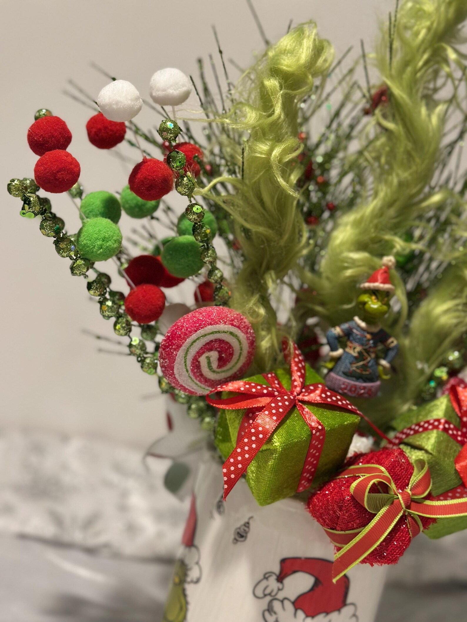 Grinch-inspired Holiday Centerpiece - Festive Christmas Table Decor ...