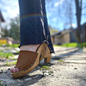 Retro 70s Wooden Platform Flip Flops: Open Toe High Heels Clogs Women ...
