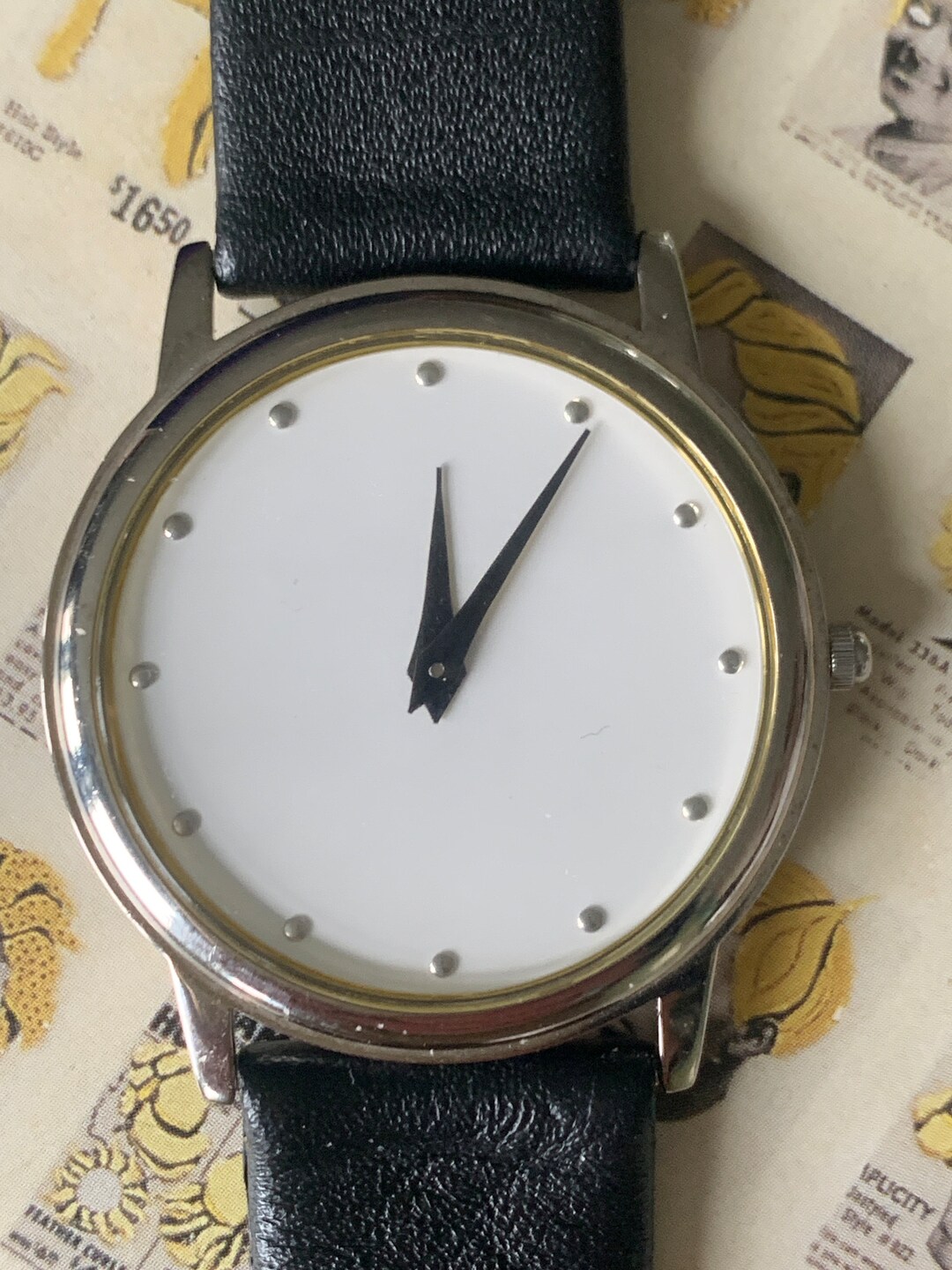 90s Minimalist Quartz Watch - Black Hands, White Dial, Silver Bezel and ...
