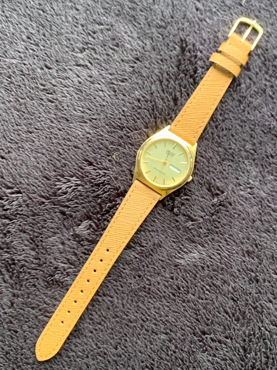 Early 2000s Sharp Quartz Watch. Gold tone. Retro Vint… - Gem