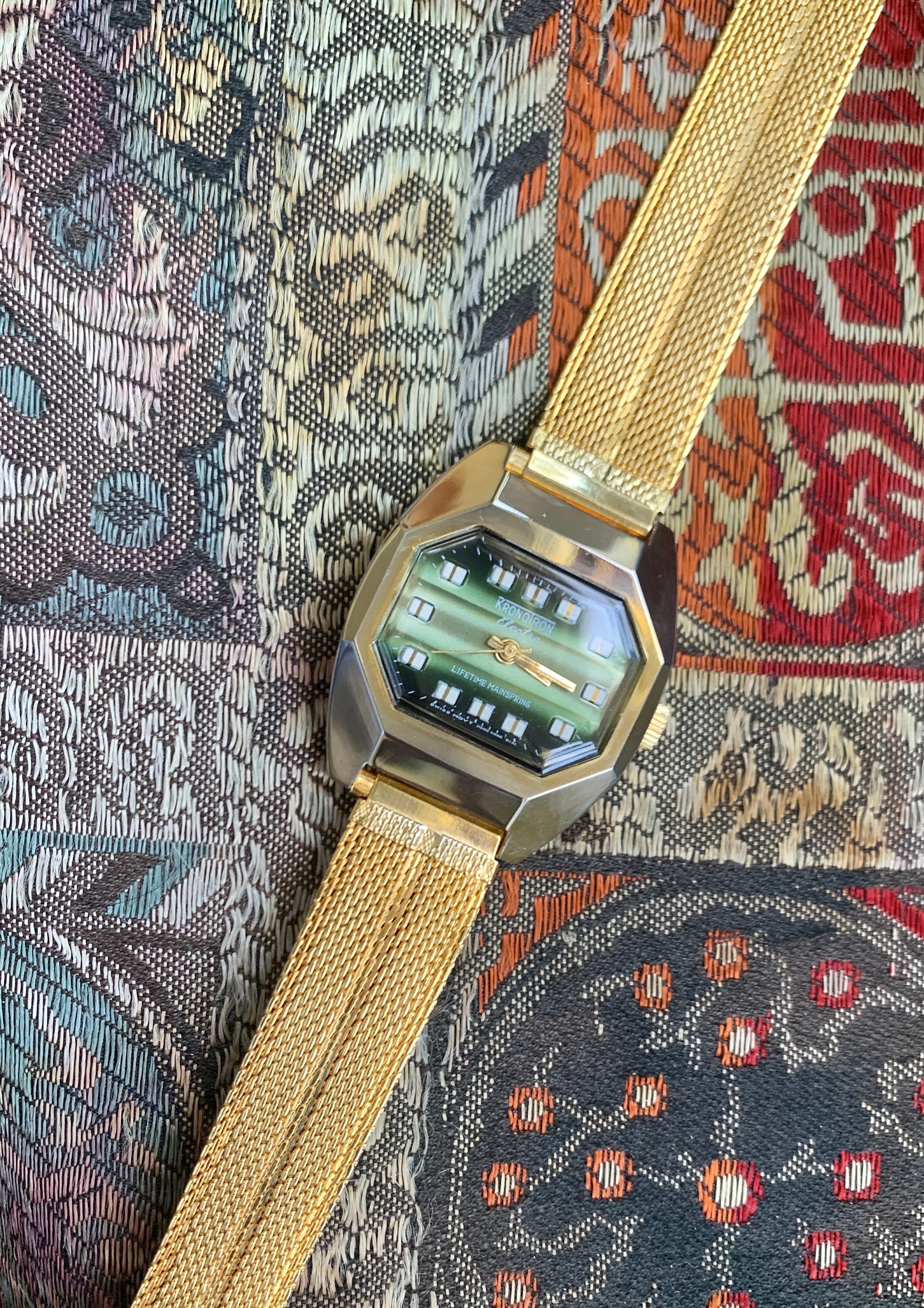 1970s Kronotron Winder TV Style Watch. Retro, Green Dial. Hong Kong Made With Swiss Movement ...