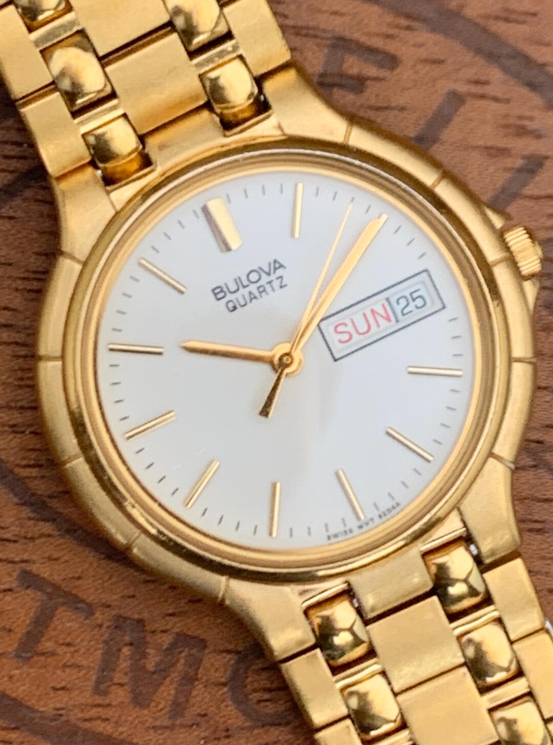 1988 Bulova Quartz Watch Gold Tone Finish, White Dial With Day/date New ...