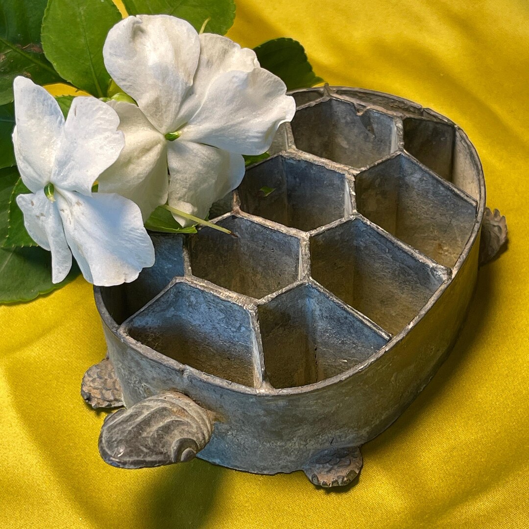 Charming Antique Flower Arranging Frog. for Ikebana, Flower Arranging ...