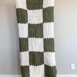 Handmade Checkered Chunky Knit Blanket: Cozy Chenille Throw - Etsy
