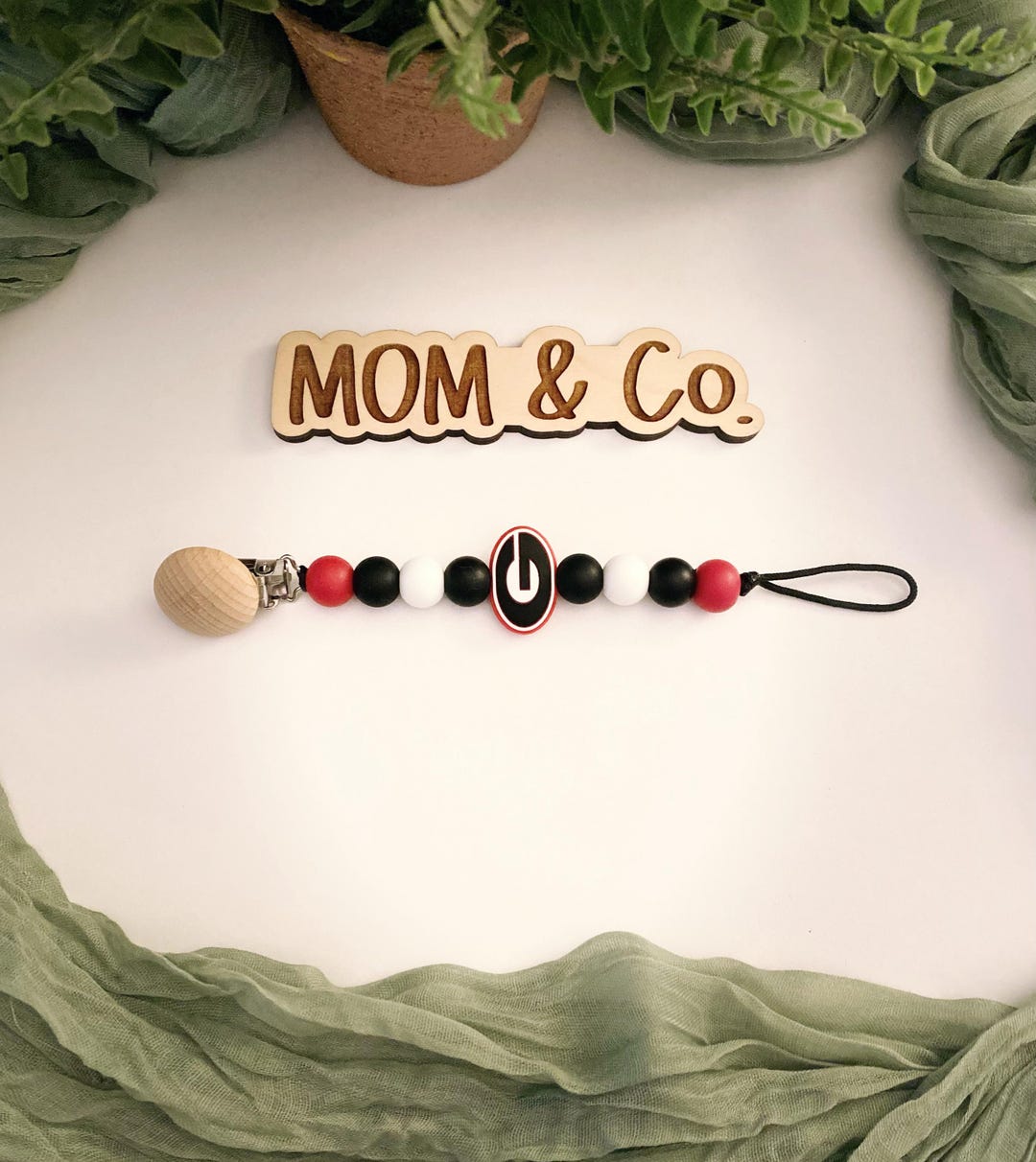 UGA Pacifier Clips / Safe / Unique / Baby / Boy / Girl / Cute / Moms ...