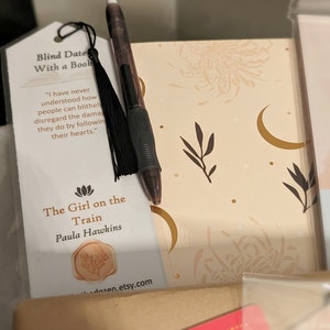 Blind Date With a Book, Surprise Book Box, Exciting Book Bundles ...